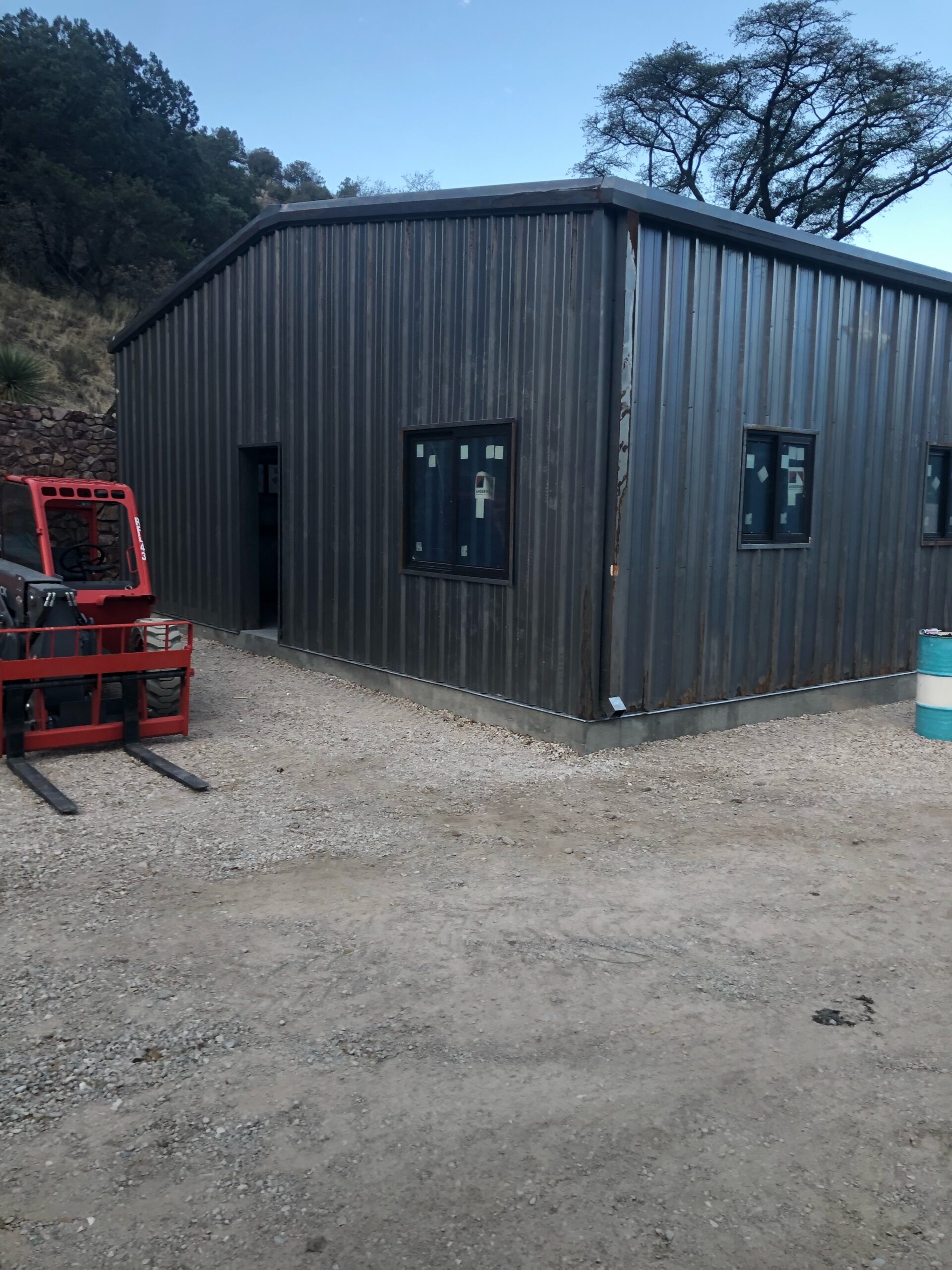 Metal Building Construction - Portal Peak Builders